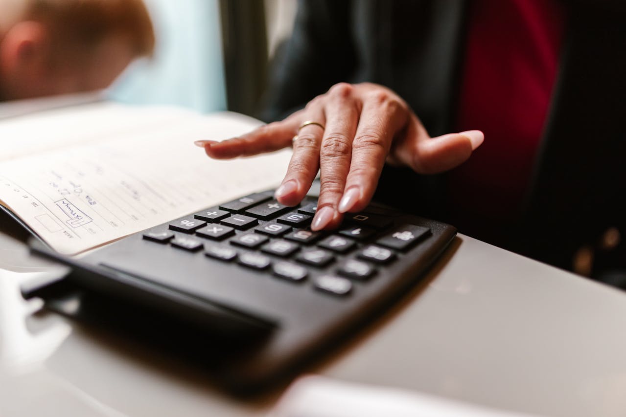 Implementarea Directivei UE Privind Transparența Salarială | Libertatea